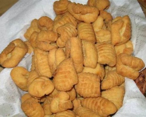 Italian Christmas Cookies: Turdilli aka Italian Wine Cookies – ART with ...