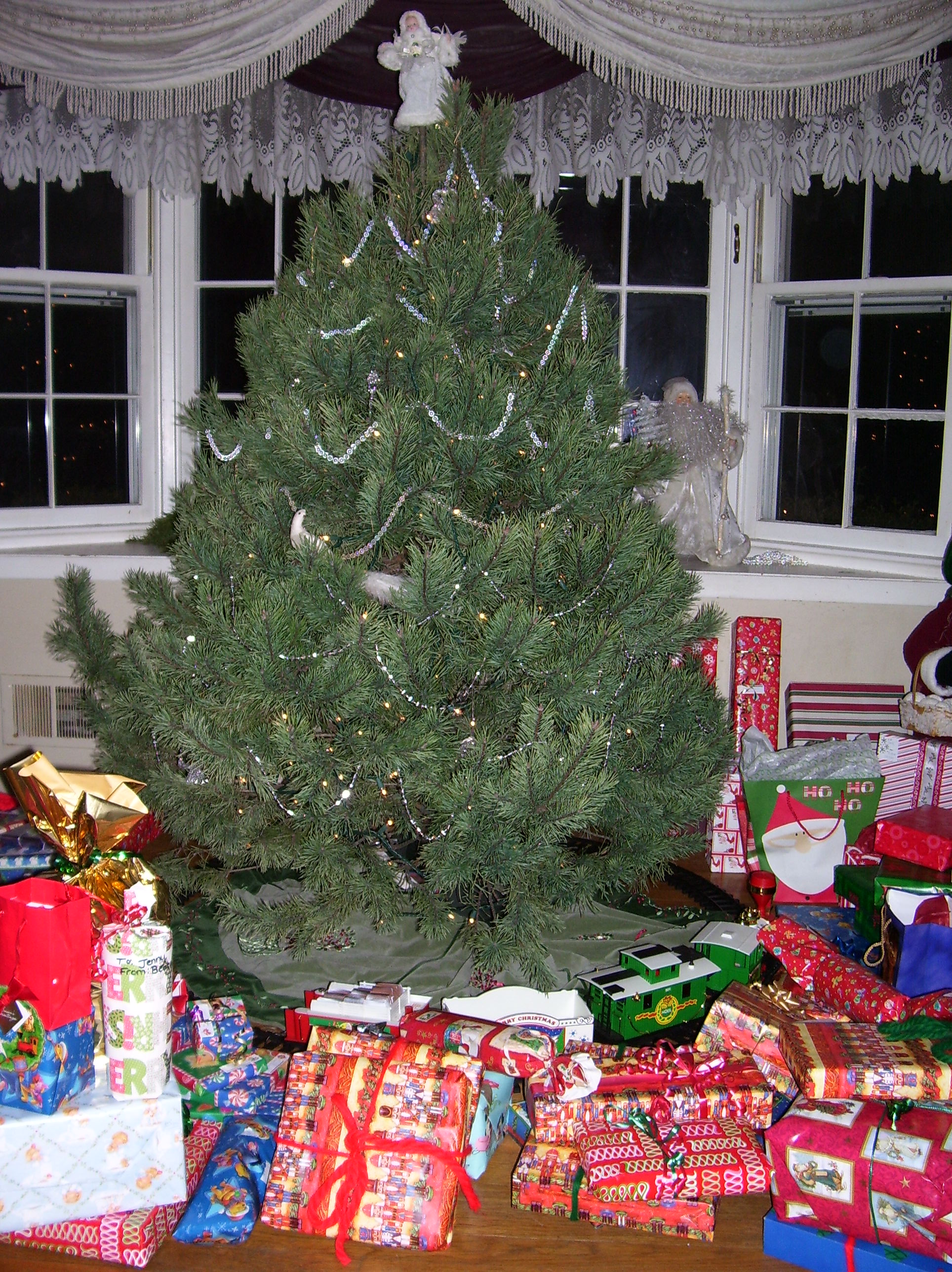 Grief and the Christmas Tree – ART with Angela DiCicco, The Italian ...